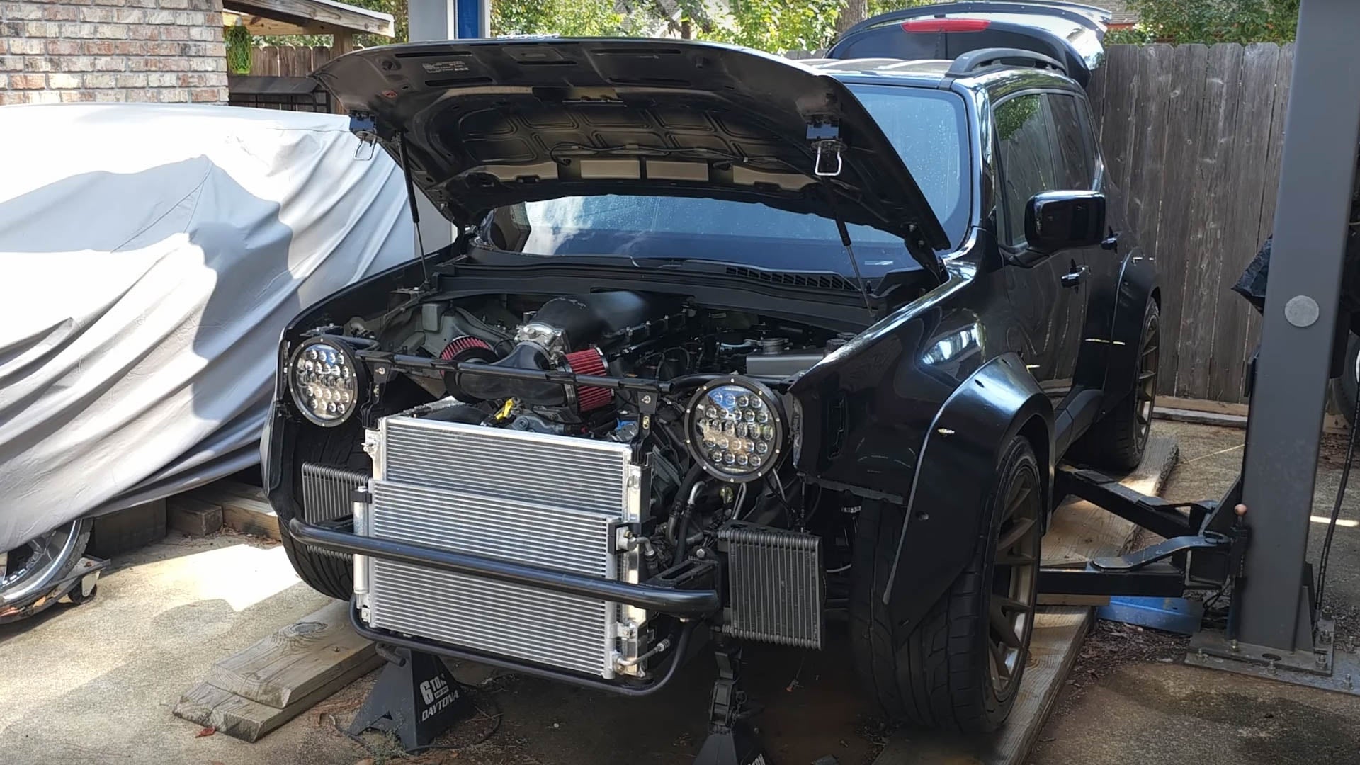 Jeep Renegade vyměněný za polovic je chladnější než Trackhawk - CarsMag.eu