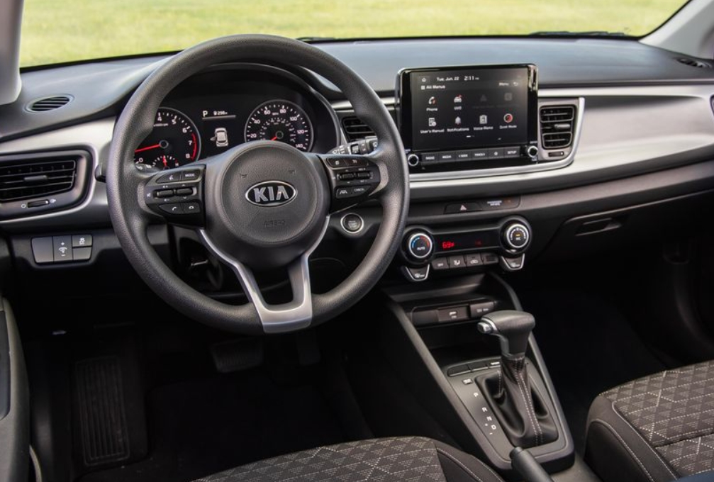 KIA Rio 2024 - sAuta.eu
